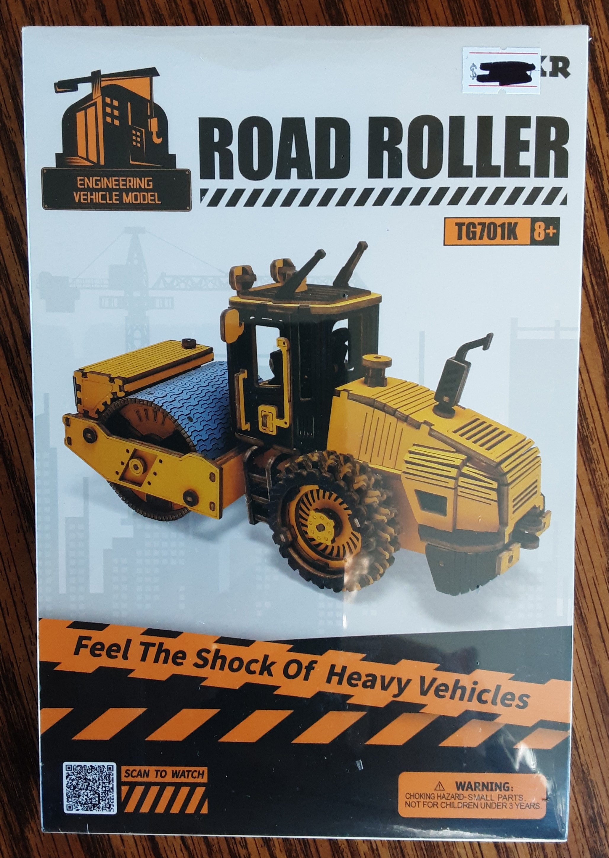 Road Roller Robotime Wooden Model | Paper Poppy
